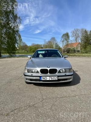 Grey BMW 525 2000 in Riga, with an engine capacity of 2.50 L and mileage of 313 thousand km for 2300 €, photo  on AUTOMOTO.COM.LV