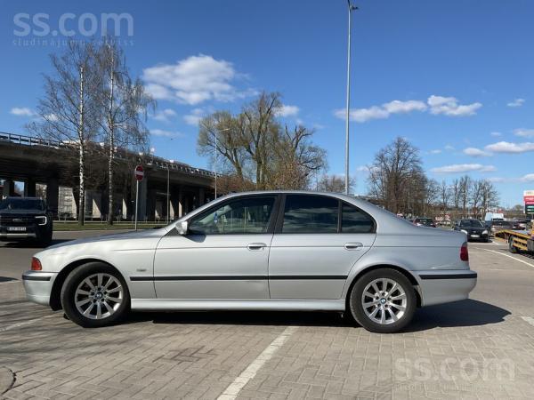 Grey BMW 525 2000 in Riga, with an engine capacity of 2.50 L and mileage of 340 thousand km for 2350 €, photo 2 on AUTOMOTO.COM.LV