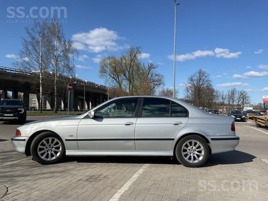 Grey BMW 525 2000 in Riga, with an engine capacity of 2.50 L and mileage of 340 thousand km for 2350 €, photo 3 on AUTOMOTO.COM.LV