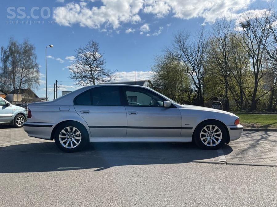 Grey BMW 525 2000 in Riga, with an engine capacity of 2.50 L and mileage of 340 thousand km for 2350 €, photo 5 on AUTOMOTO.COM.LV