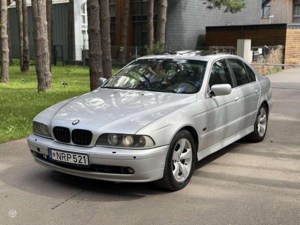 Pelēks BMW 525 2000 Viļņa, ar dzinēja tilpumu 2.50 L un nobraukumu 399 tūkst. km par 1999 €, foto 1 vietnē AUTOMOTO.COM.LV