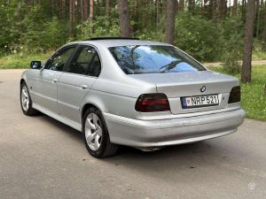 Серый БМВ 525 2000 в Вильнюс, объемом двигателя 2.50 л и пробегом 399 тыс. км за 1999 €, фото 5 на AUTOMOTO.COM.LV