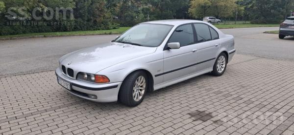 Pelēks BMW 525 2000 Rīga, ar dzinēja tilpumu 2.50 L un nobraukumu 340 tūkst. km par 2690 €, foto 1 vietnē AUTOMOTO.COM.LV