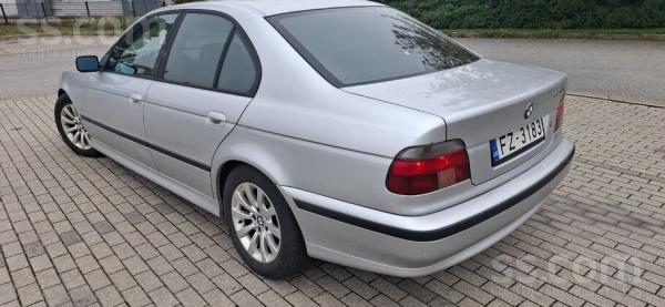 Pelēks BMW 525 2000 Rīga, ar dzinēja tilpumu 2.50 L un nobraukumu 340 tūkst. km par 2690 €, foto 3 vietnē AUTOMOTO.COM.LV
