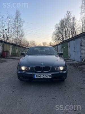 Серый БМВ 525 2000 в Рига, объемом двигателя 2.50 л и пробегом 417 тыс. км за 2200 €, фото  на AUTOMOTO.COM.LV