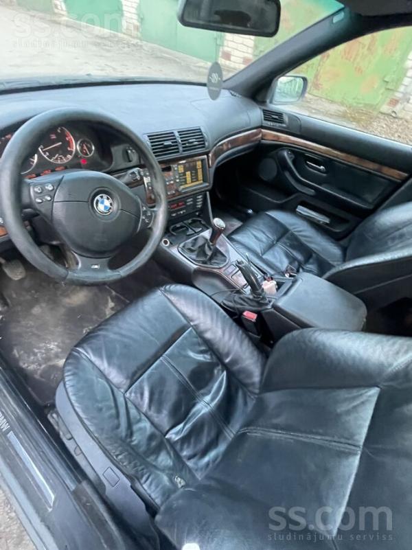 Pelēks BMW 525 2000 Rīga, ar dzinēja tilpumu 2.50 L un nobraukumu 417 tūkst. km par 2200 €, foto 6 vietnē AUTOMOTO.COM.LV