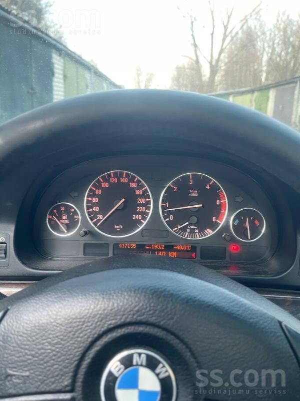 Pelēks BMW 525 2000 Rīga, ar dzinēja tilpumu 2.50 L un nobraukumu 417 tūkst. km par 2200 €, foto 8 vietnē AUTOMOTO.COM.LV