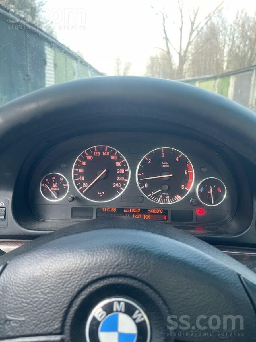 Pelēks BMW 525 2000 Rīga, ar dzinēja tilpumu 2.50 L un nobraukumu 417 tūkst. km par 2200 €, foto 8 vietnē AUTOMOTO.COM.LV