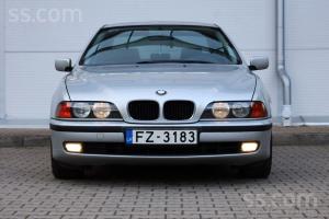 Grey BMW 525 2000 in Riga, with an engine capacity of 2.50 L and mileage of 344 thousand km for 2995 €, photo 3 on AUTOMOTO.COM.LV