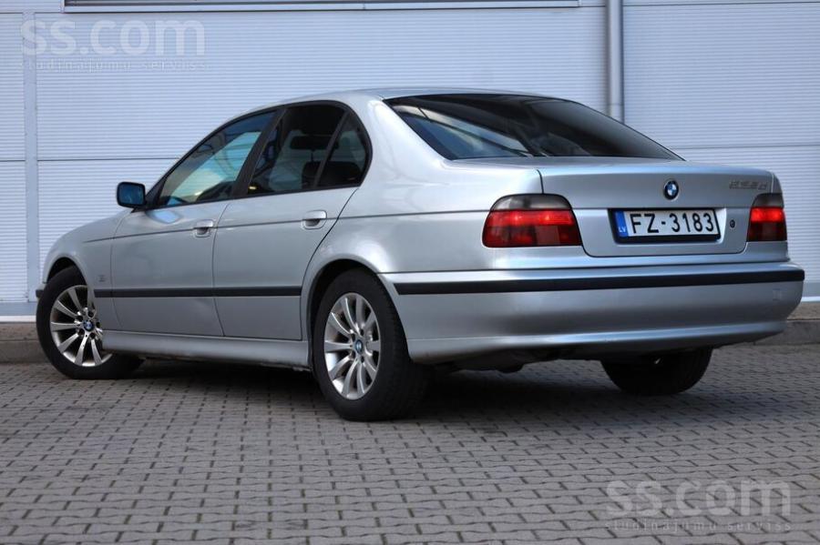 Grey BMW 525 2000 in Riga, with an engine capacity of 2.50 L and mileage of 344 thousand km for 2995 €, photo 6 on AUTOMOTO.COM.LV