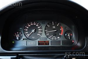Grey BMW 525 2000 in Riga, with an engine capacity of 2.50 L and mileage of 344 thousand km for 2995 €, photo 17 on AUTOMOTO.COM.LV
