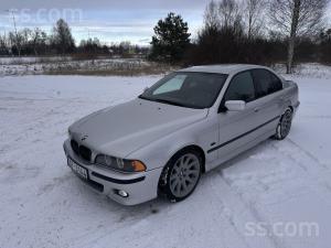 Pelēks BMW 525 2001 Liepāja, ar dzinēja tilpumu 2.50 L un nobraukumu 515 tūkst. km par 3150 €, foto  vietnē AUTOMOTO.COM.LV