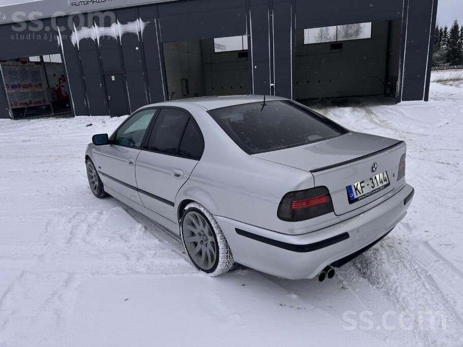 Pelēks BMW 525 2001 Liepāja, ar dzinēja tilpumu 2.50 L un nobraukumu 515 tūkst. km par 3150 €, foto 6 vietnē AUTOMOTO.COM.LV