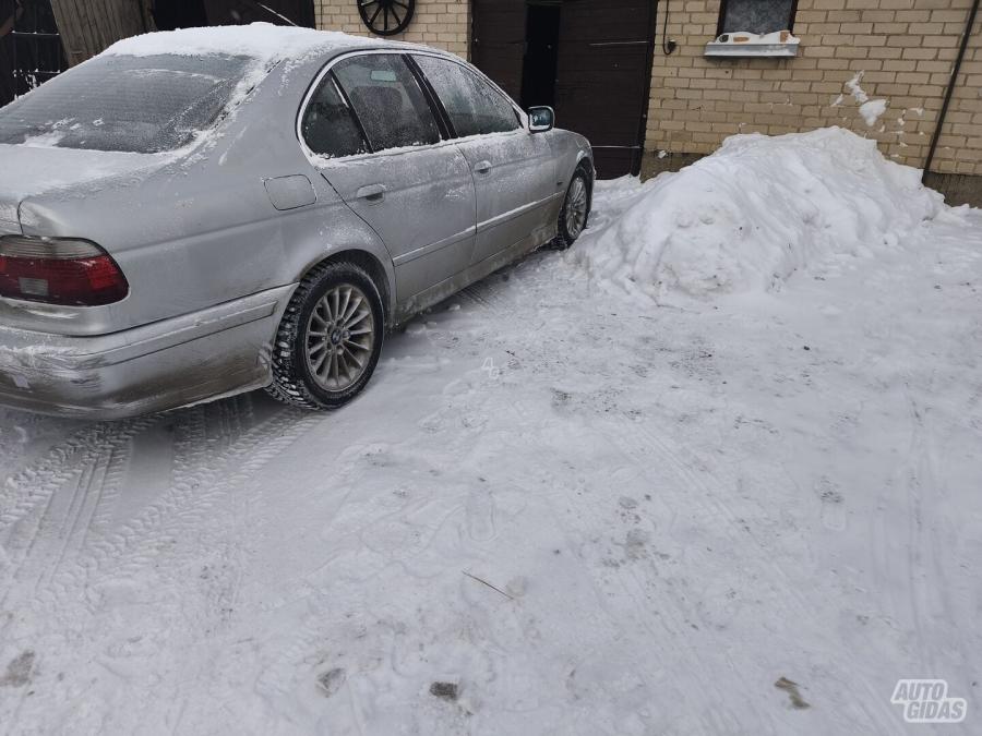 Серый БМВ 525 2001 в Пакруойис, объемом двигателя 2.50 л и пробегом 396 тыс. км за 1100 €, фото 4 на AUTOMOTO.COM.LV