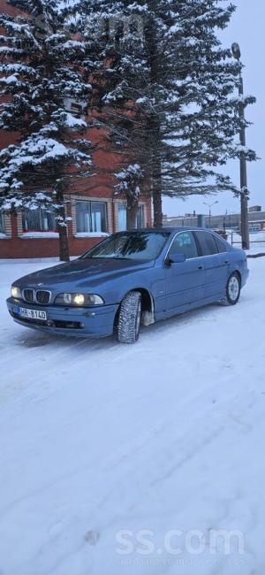 Pelēks BMW 525 2001 Krāslava, ar dzinēja tilpumu 2.50 L un nobraukumu 420 tūkst. km par 1700 €, foto 2 vietnē AUTOMOTO.COM.LV