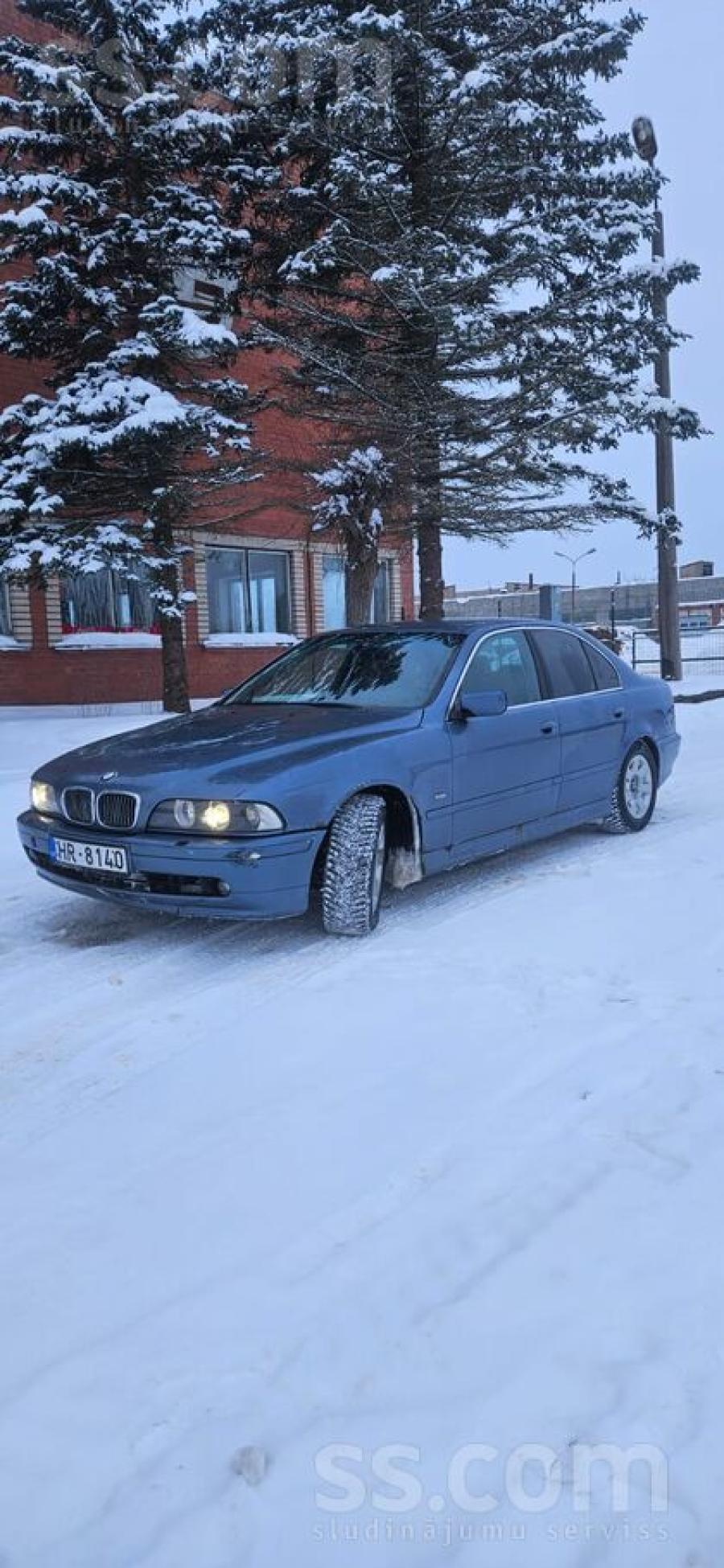 Pelēks BMW 525 2001 Krāslava, ar dzinēja tilpumu 2.50 L un nobraukumu 420 tūkst. km par 1700 €, foto 2 vietnē AUTOMOTO.COM.LV