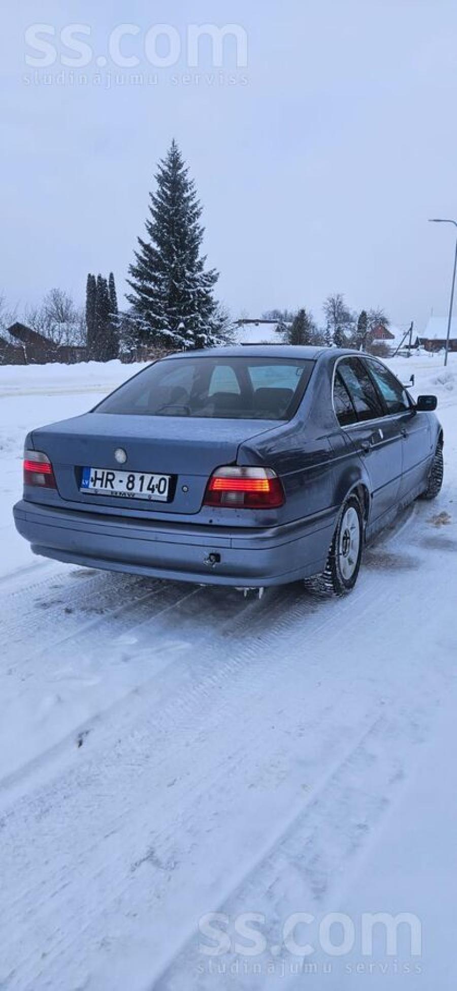 Pelēks BMW 525 2001 Krāslava, ar dzinēja tilpumu 2.50 L un nobraukumu 420 tūkst. km par 1700 €, foto 4 vietnē AUTOMOTO.COM.LV