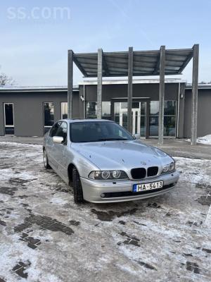 Grey BMW 525 2001 in Jurmala, with an engine capacity of 2.50 L and mileage of 325 thousand km for 1800 €, photo  on AUTOMOTO.COM.LV