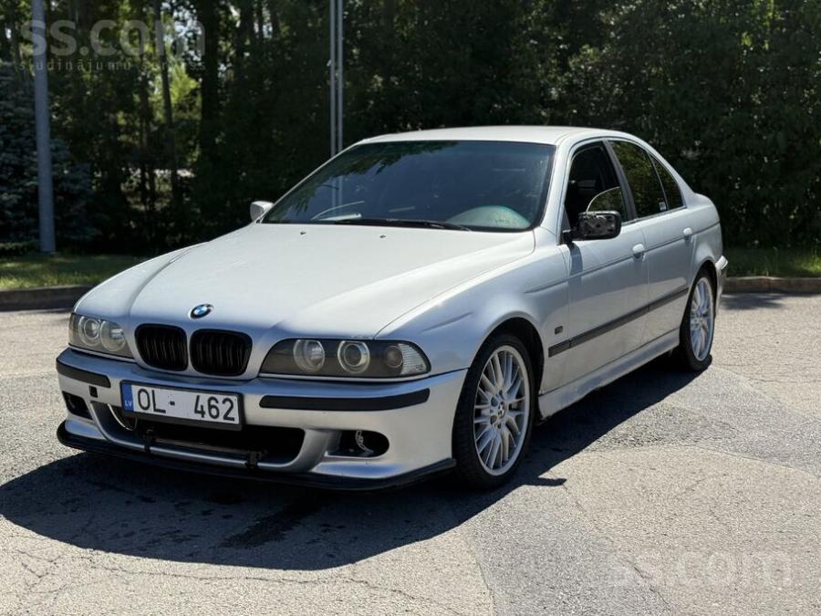 Pelēks BMW 525 2001 Rīga, ar dzinēja tilpumu 3.00 L un nobraukumu 389 tūkst. km par 2250 €, foto 4 vietnē AUTOMOTO.COM.LV