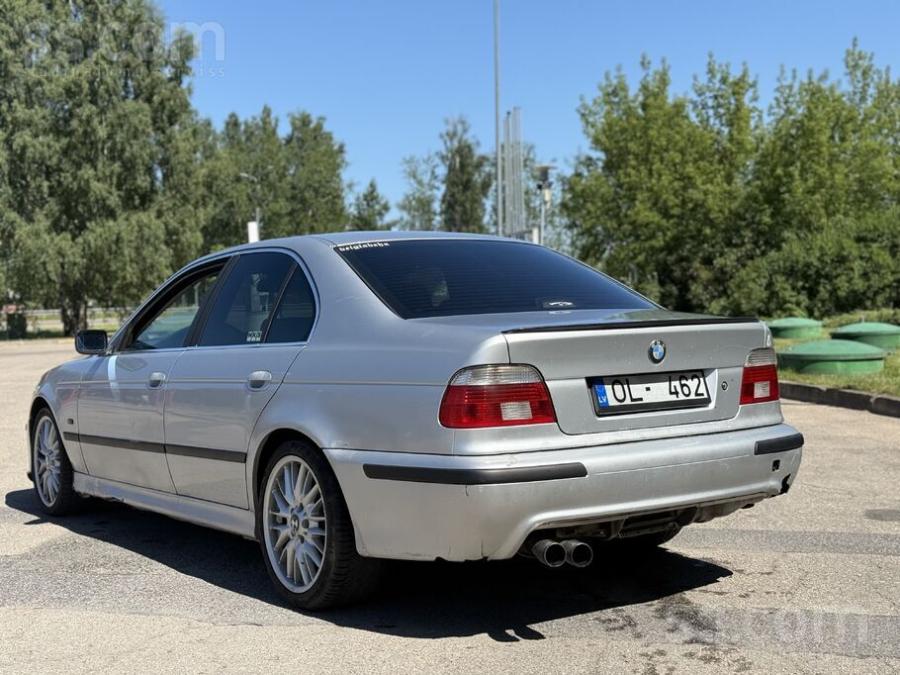 Pelēks BMW 525 2001 Rīga, ar dzinēja tilpumu 3.00 L un nobraukumu 389 tūkst. km par 2250 €, foto 5 vietnē AUTOMOTO.COM.LV