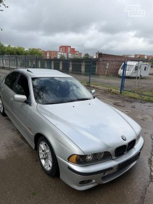 Pelēks BMW 525 2001 Klaipėda, ar dzinēja tilpumu 2.50 L un nobraukumu 500 tūkst. km par 2600 €, foto 4 vietnē AUTOMOTO.COM.LV