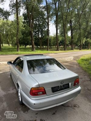 Pelēks BMW 525 2001 Klaipėda, ar dzinēja tilpumu 2.50 L un nobraukumu 500 tūkst. km par 2600 €, foto 7 vietnē AUTOMOTO.COM.LV