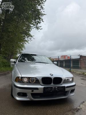 Pelēks BMW 525 2001 Klaipėda, ar dzinēja tilpumu 2.50 L un nobraukumu 500 tūkst. km par 2600 €, foto 3 vietnē AUTOMOTO.COM.LV