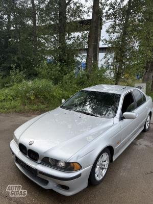 Pelēks BMW 525 2001 Klaipėda, ar dzinēja tilpumu 2.50 L un nobraukumu 500 tūkst. km par 2600 €, foto 5 vietnē AUTOMOTO.COM.LV