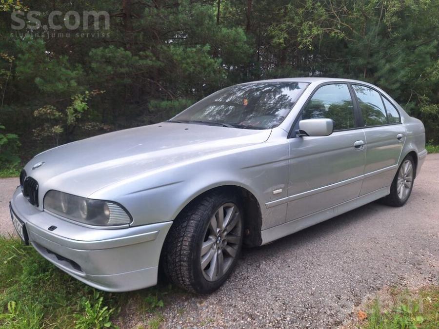Grey BMW 525 2001 in Riga, with an engine capacity of 2.50 L and mileage of 454 thousand km for 3800 €, photo 1 on AUTOMOTO.COM.LV