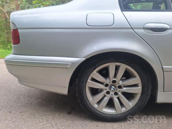 Pelēks BMW 525 2001 Rīga, ar dzinēja tilpumu 2.50 L un nobraukumu 454 tūkst. km par 3800 €, foto 9 vietnē AUTOMOTO.COM.LV