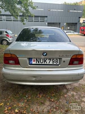 Grey BMW 525 2001 in Vilnius, with an engine capacity of 2.50 L and mileage of 402 thousand km for 1600 €, photo 3 on AUTOMOTO.COM.LV