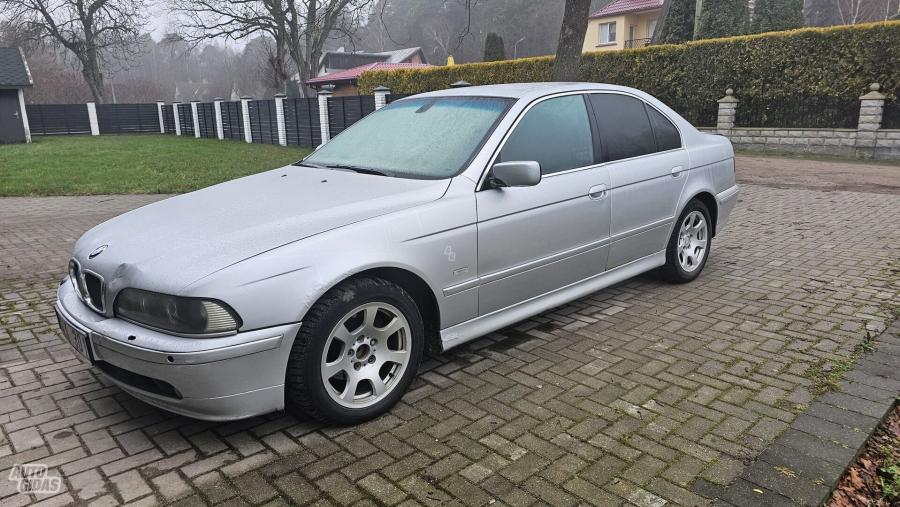 Pelēks BMW 525 2002 Šilutė, ar dzinēja tilpumu 2.50 L un nobraukumu 580 tūkst. km par 1200 €, foto 1 vietnē AUTOMOTO.COM.LV