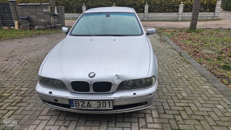 Pelēks BMW 525 2002 Šilutė, ar dzinēja tilpumu 2.50 L un nobraukumu 580 tūkst. km par 1200 €, foto 2 vietnē AUTOMOTO.COM.LV