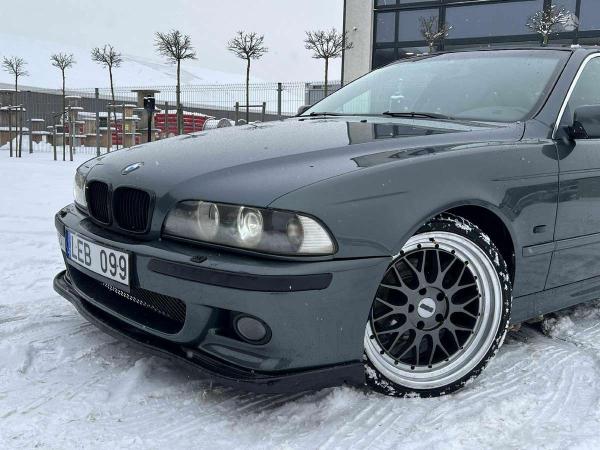 Grey BMW 525 2002 in Kaunas, with an engine capacity of 0.00 L and mileage of 350 thousand km for 3350 €, photo 6 on AUTOMOTO.COM.LV