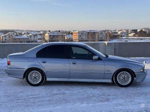 Grey BMW 525 2002 in Vilnius, with an engine capacity of 2.50 L and mileage of 420 thousand km for 1950 €, photo 4 on AUTOMOTO.COM.LV
