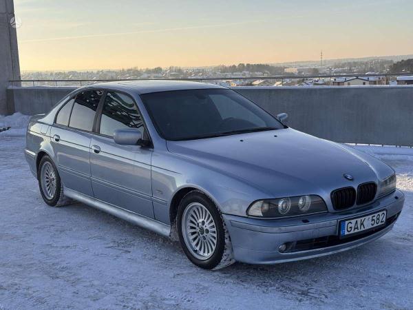 Grey BMW 525 2002 in Vilnius, with an engine capacity of 2.50 L and mileage of 420 thousand km for 1950 €, photo 6 on AUTOMOTO.COM.LV