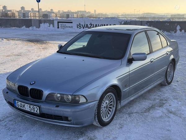 Grey BMW 525 2002 in Vilnius, with an engine capacity of 2.50 L and mileage of 420 thousand km for 1950 €, photo 7 on AUTOMOTO.COM.LV