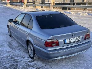 Grey BMW 525 2002 in Vilnius, with an engine capacity of 2.50 L and mileage of 420 thousand km for 1950 €, photo 8 on AUTOMOTO.COM.LV