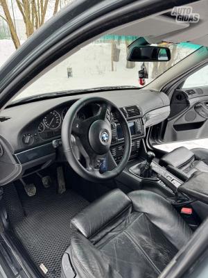 Pelēks BMW 525 2002 Viļņa, ar dzinēja tilpumu 2.50 L un nobraukumu 536 tūkst. km par 2950 €, foto 12 vietnē AUTOMOTO.COM.LV