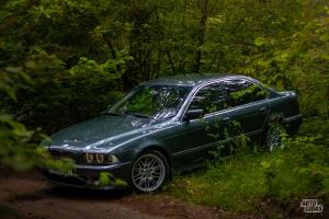 Pelēks BMW 525 2002 Viļņa, ar dzinēja tilpumu 2.50 L un nobraukumu 536 tūkst. km par 2950 €, foto 22 vietnē AUTOMOTO.COM.LV