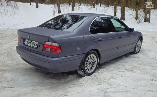 Pelēks BMW 525 2002 Kauņa, ar dzinēja tilpumu 2.50 L un nobraukumu 350 tūkst. km par 1200 €, foto 3 vietnē AUTOMOTO.COM.LV