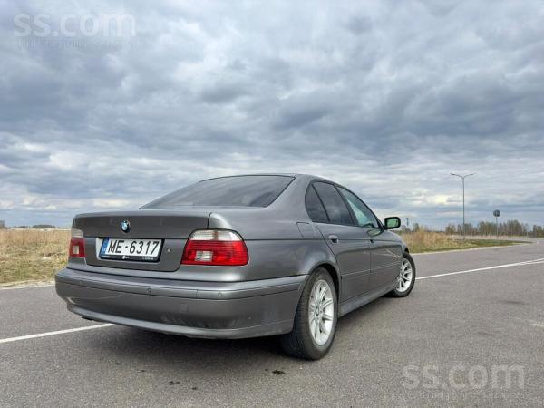 Серый БМВ 525 2002 в Бауска, объемом двигателя 2.50 л и пробегом 297 тыс. км за 2800 €, фото 5 на AUTOMOTO.COM.LV