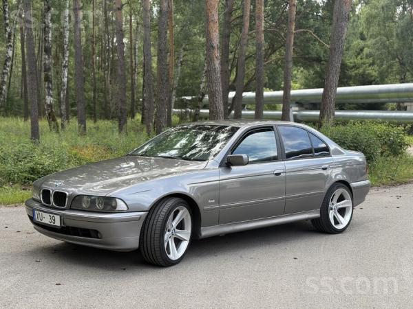 Pelēks BMW 525 2002 Rīga, ar dzinēja tilpumu 2.50 L un nobraukumu 347 tūkst. km par 3990 €, foto 3 vietnē AUTOMOTO.COM.LV