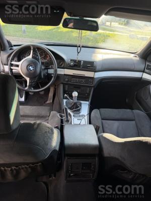 Pelēks BMW 525 2002 Liepāja, ar dzinēja tilpumu 2.50 L un nobraukumu 32 tūkst. km par 2500 €, foto 7 vietnē AUTOMOTO.COM.LV