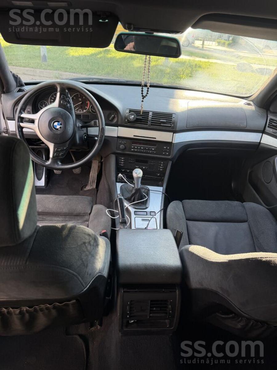 Pelēks BMW 525 2002 Liepāja, ar dzinēja tilpumu 2.50 L un nobraukumu 32 tūkst. km par 2500 €, foto 7 vietnē AUTOMOTO.COM.LV