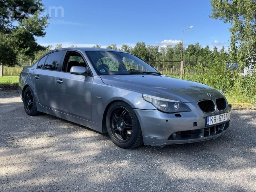 Grey BMW 525 2003 in Riga, with an engine capacity of 2.50 L and mileage of 0 thousand km for 1900 €, photo 1 on AUTOMOTO.COM.LV