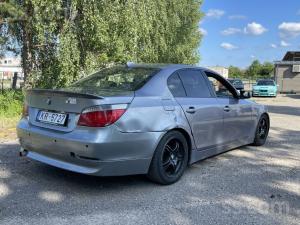 Grey BMW 525 2003 in Riga, with an engine capacity of 2.50 L and mileage of 0 thousand km for 1900 €, photo 2 on AUTOMOTO.COM.LV