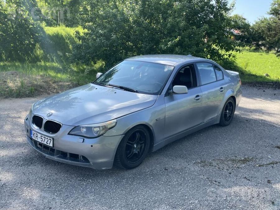 Grey BMW 525 2003 in Riga, with an engine capacity of 2.50 L and mileage of 0 thousand km for 1900 €, photo 5 on AUTOMOTO.COM.LV