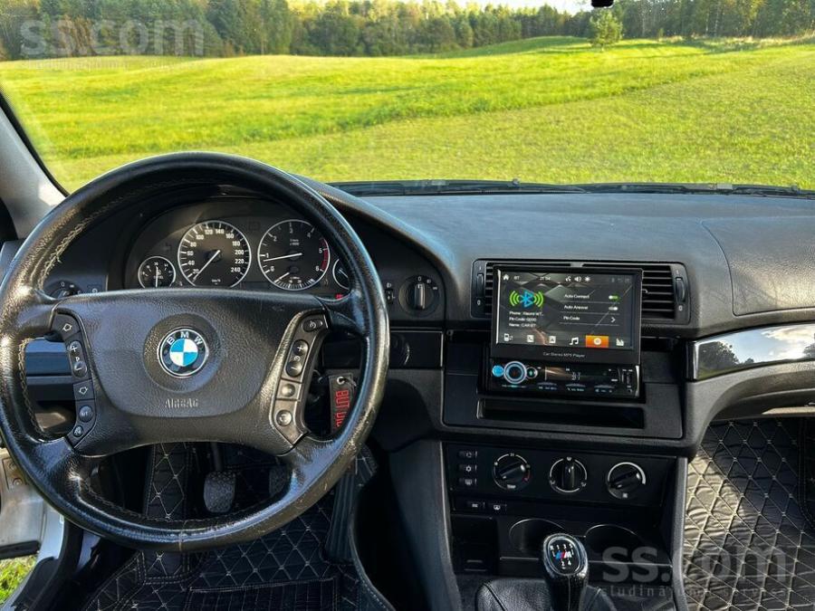 Pelēks BMW 525 2003 Rēzekne, ar dzinēja tilpumu 2.50 L un nobraukumu 435 tūkst. km par 2300 €, foto 5 vietnē AUTOMOTO.COM.LV