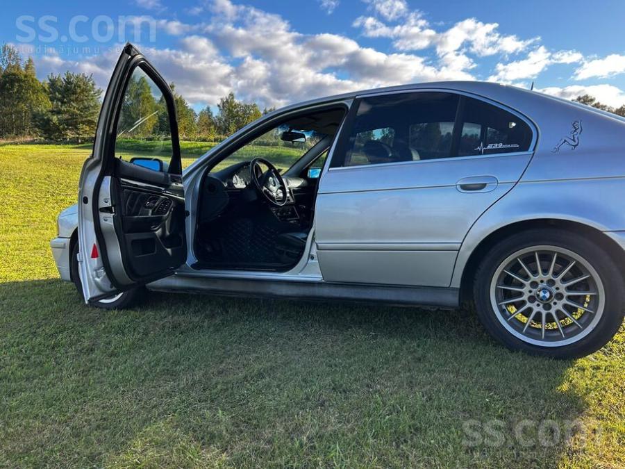 Pelēks BMW 525 2003 Rēzekne, ar dzinēja tilpumu 2.50 L un nobraukumu 435 tūkst. km par 2300 €, foto 7 vietnē AUTOMOTO.COM.LV